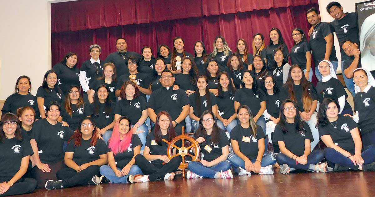 EPJ construye fe entre jóvenes | DOLR.org